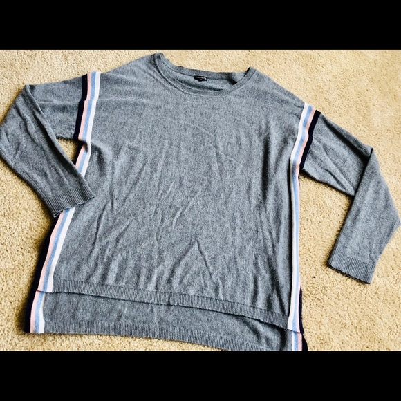 Hannah | Sweaters | Grey Hilo Sweater With Fashionable Side Stripes ...